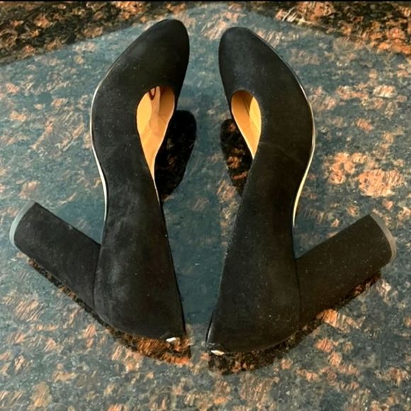 Sam Edelman | Shoes | Samedelman Suede Round Toe Classic Pump Good ...